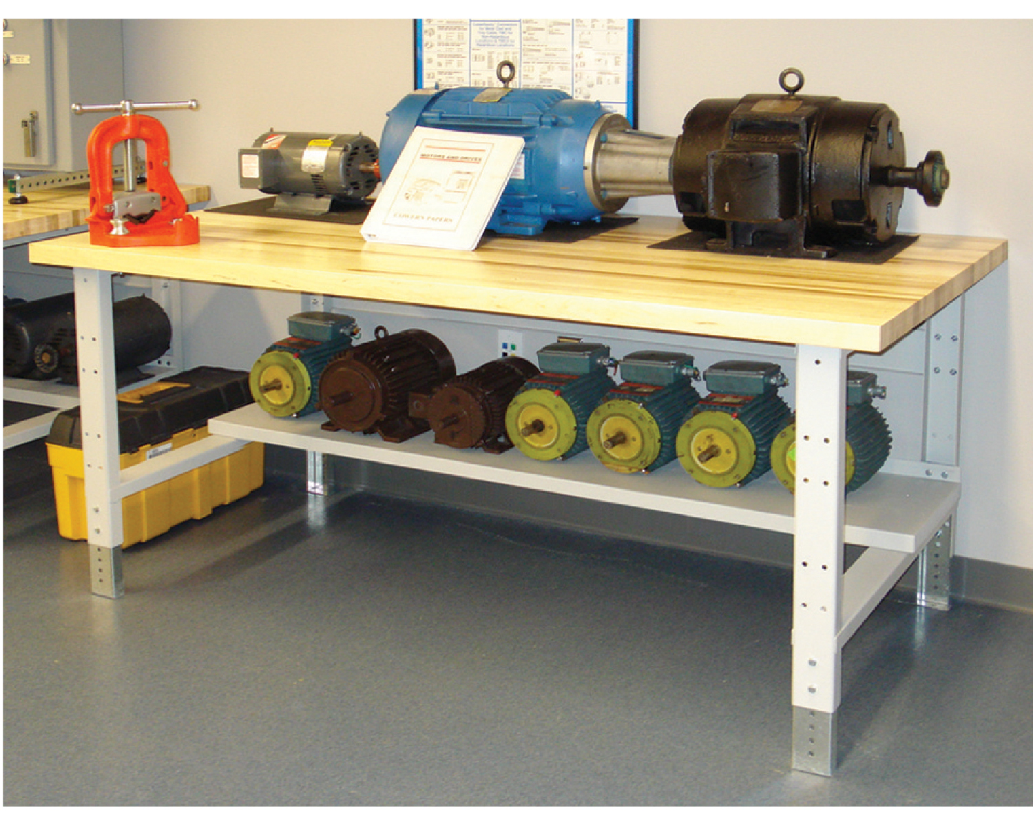 B Series Workbenches | Greene Manufacturing, Inc.